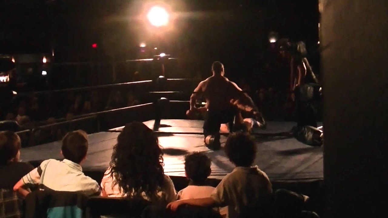 Scotty Putty vs Johnny Handsome 2 - YouTube