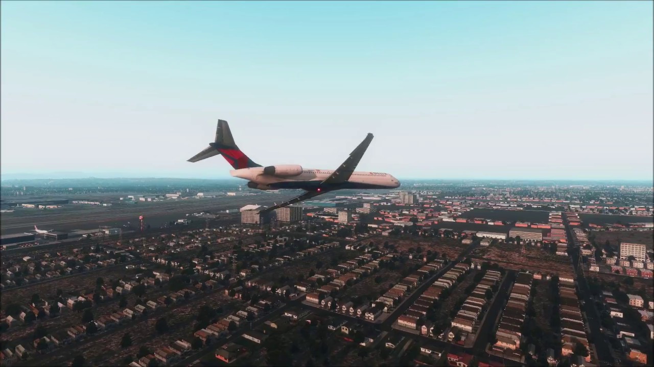 DELTA MD-82 Crash after take off from Los Angeles Airport - YouTube