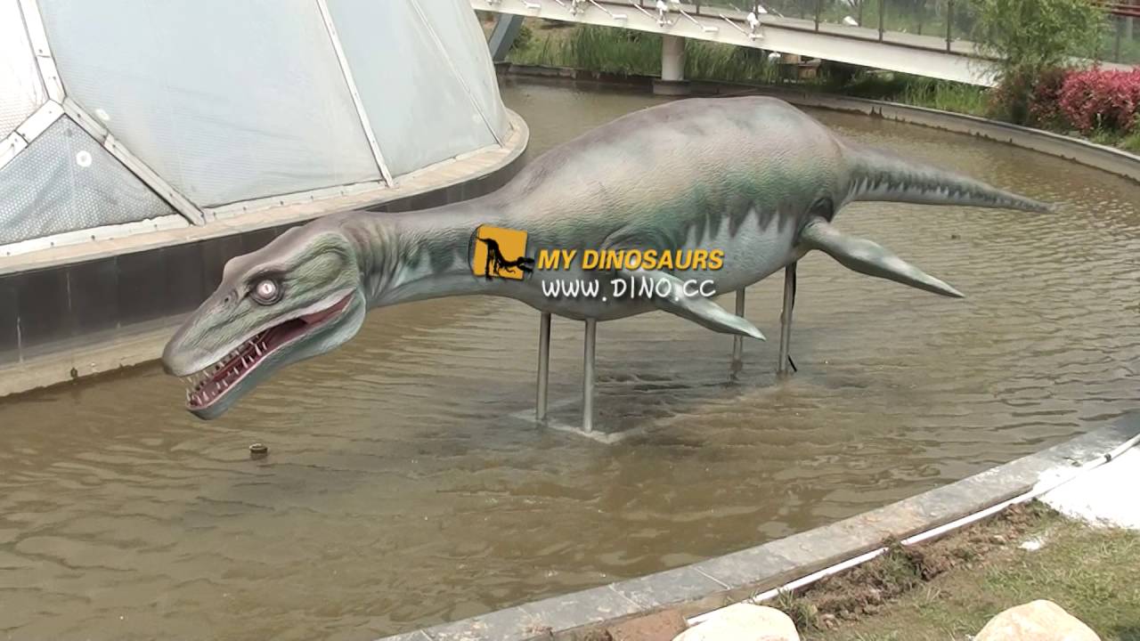 Water park moving plesiosaur spray water - YouTube