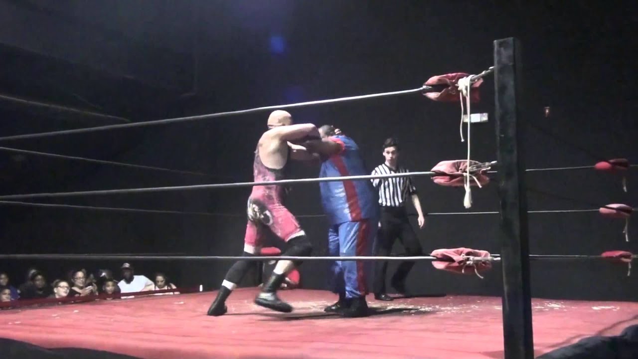CWA Pro Wrestling - "Big Daddy" Magic Vs "Wacky" Wayne Woo - YouTube
