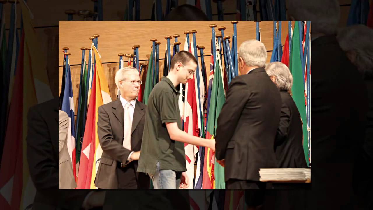 International School of Milan (GRADUATION '2011) - YouTube