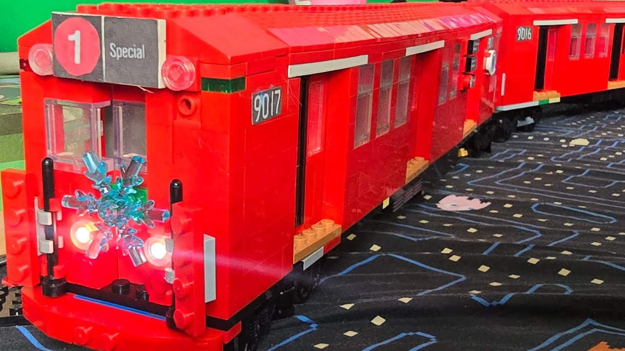 Lego MTA Subway Train! - R33 Redbird Subway Car [Holiday Train 2022 ...