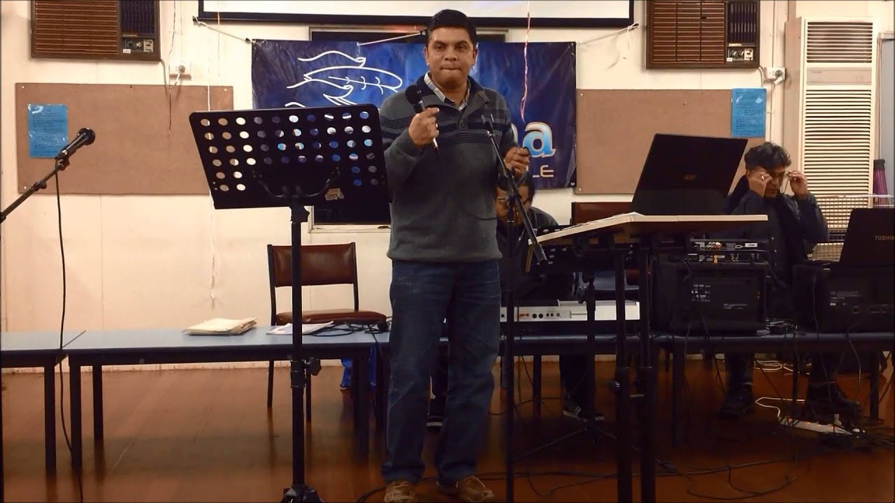 "Mal Pibidena Eka Wasantha Samayaka" by Darshana Wasalatilake - YouTube