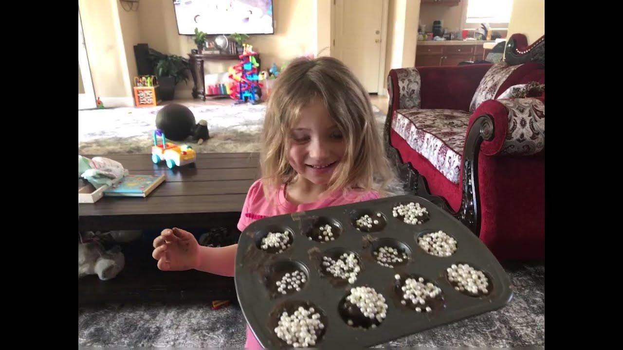 THE AMAZING DANICA AND SYMPHONY SWIMMING AND HAVING FUN - YouTube