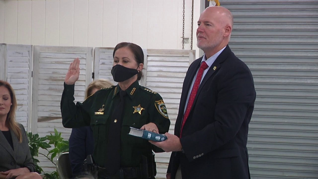 Michelle Cook, Sheriff of Clay County, Florida taking her Oath of ...