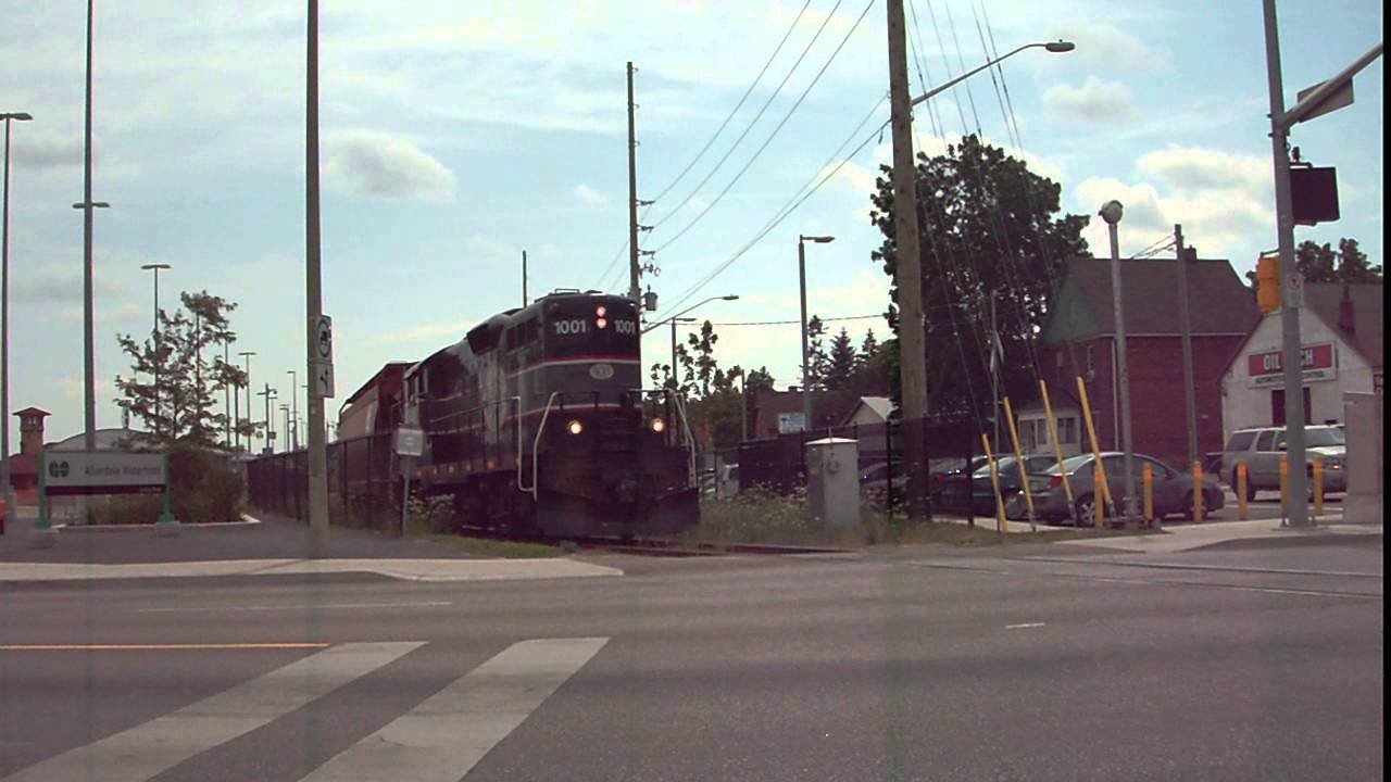 RIGHT IN FRONT OF THE TRAIN!!! (9/11) BCRY 1001 in Barrie, Ontario ...