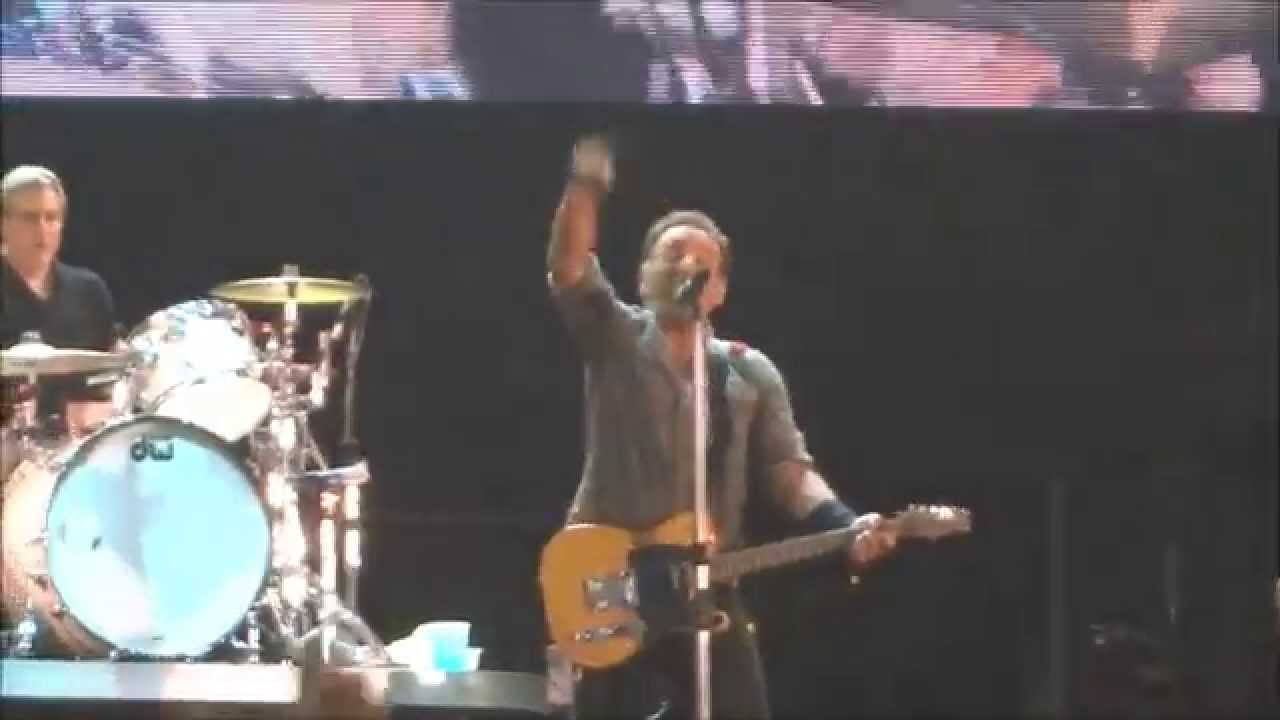 Bruce Springsteen - Born to Run live at Hersheypark Stadium, PA 5-14-14 ...