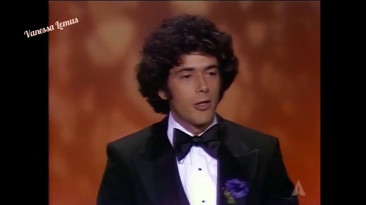 El salvadoreño Andre Guttfreund ganó el Óscar en 1977. - YouTube