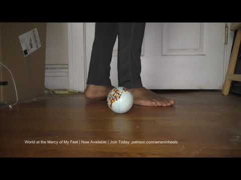 amaninheels | Giant Crossdresser | World at the Mercy of My Feet (Teaser)