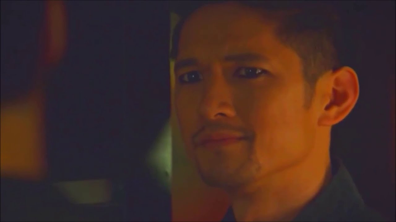 Malec - 2x20 VOSTFR partie 1 - YouTube