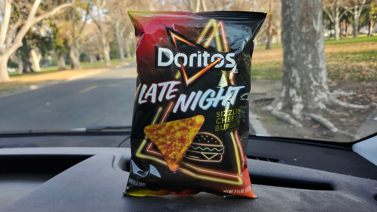 Doritos "Late Night" SIZZLING CHEESEBURGER • A nighttime treat or ...