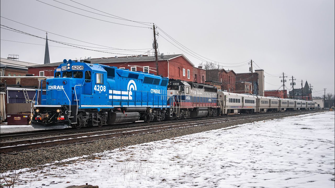 NJ Transit's new Conrail Heritage 4208 in Port Jervis, NY - YouTube