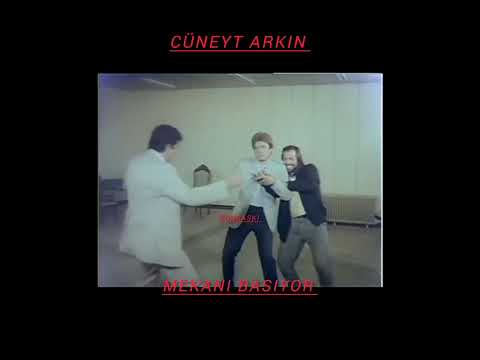 Cüneyt Arkın, mekanı basıyor #racon#kavgaedilir #efsane