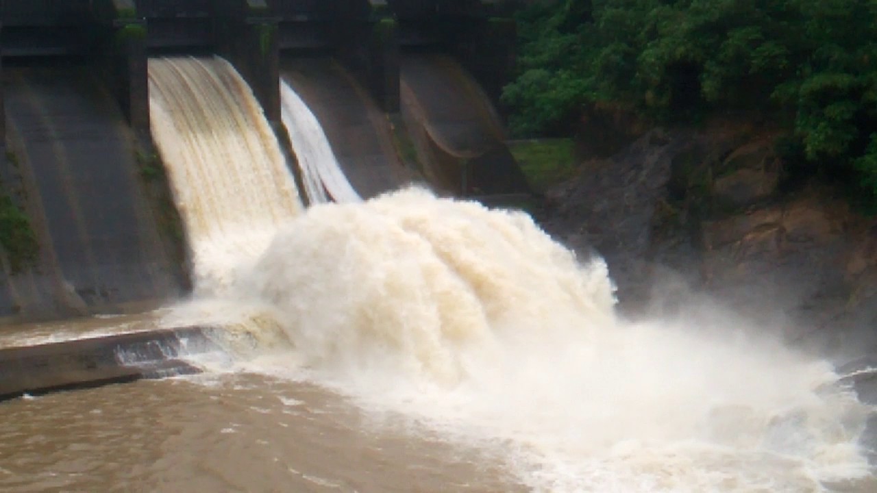 Water dam burst ¦¦ Pressure ¦¦ Dam waterfall - YouTube