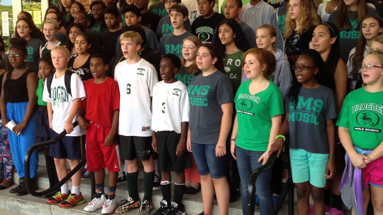 Brogden Middle School Chorus - Star Spangled Banner - September 2014 ...