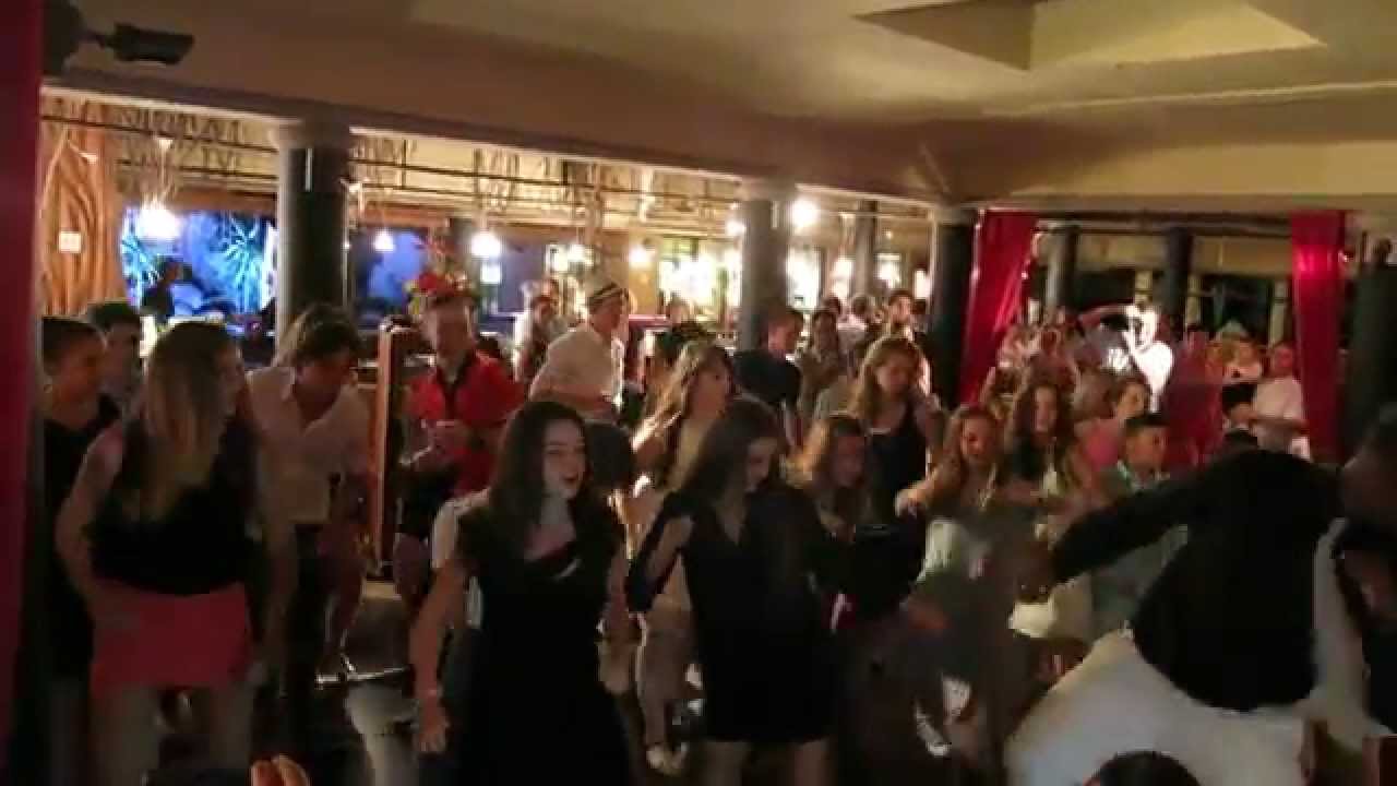 Flash Mob Bar Junior Albion Mars 2014 - YouTube
