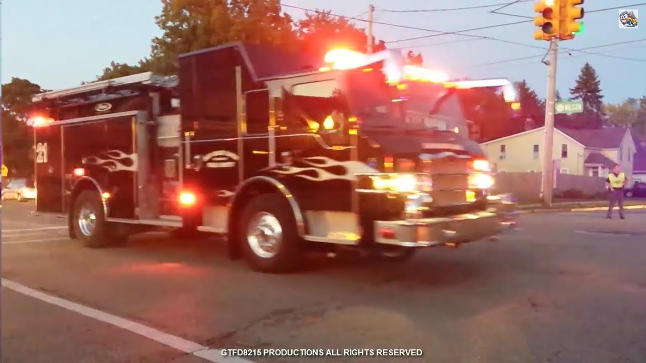 Lots and Lots of Fire Trucks 3 All in a Parade! No clowns just Fire ...