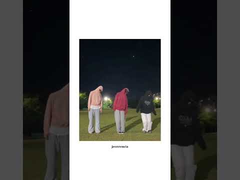 Try this with you trio #funny #memes #friends