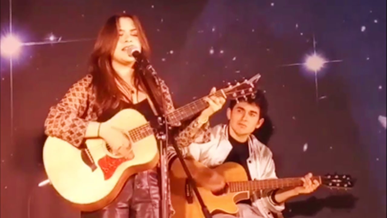 Angie Vázquez Primer Amor En Vivo Youtube