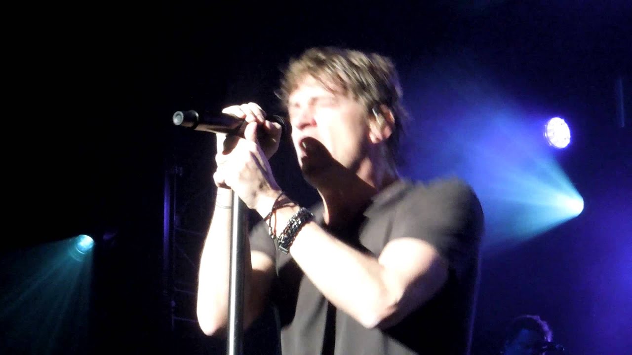 Matchbox Twenty - Back 2 Good - Des Moines - 2/10/13 - YouTube