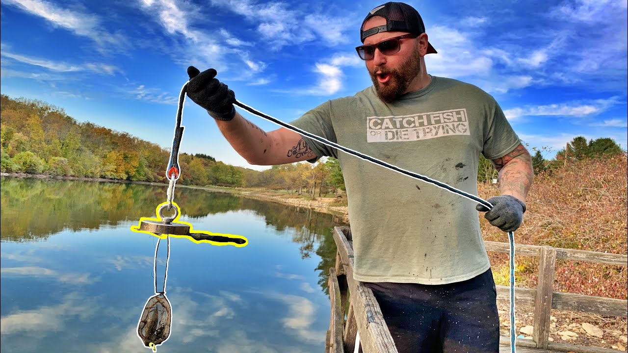 Magnet Fishing a Fishing Pier with 1500lb Magnet! (Crazy Finds!) - YouTube