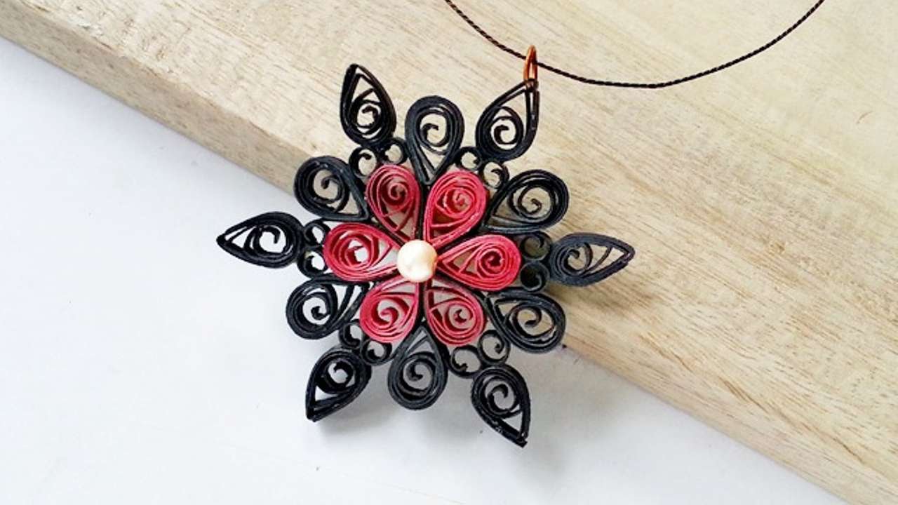 How To Create A Pretty Quilled Pendant - DIY Crafts Tutorial ...