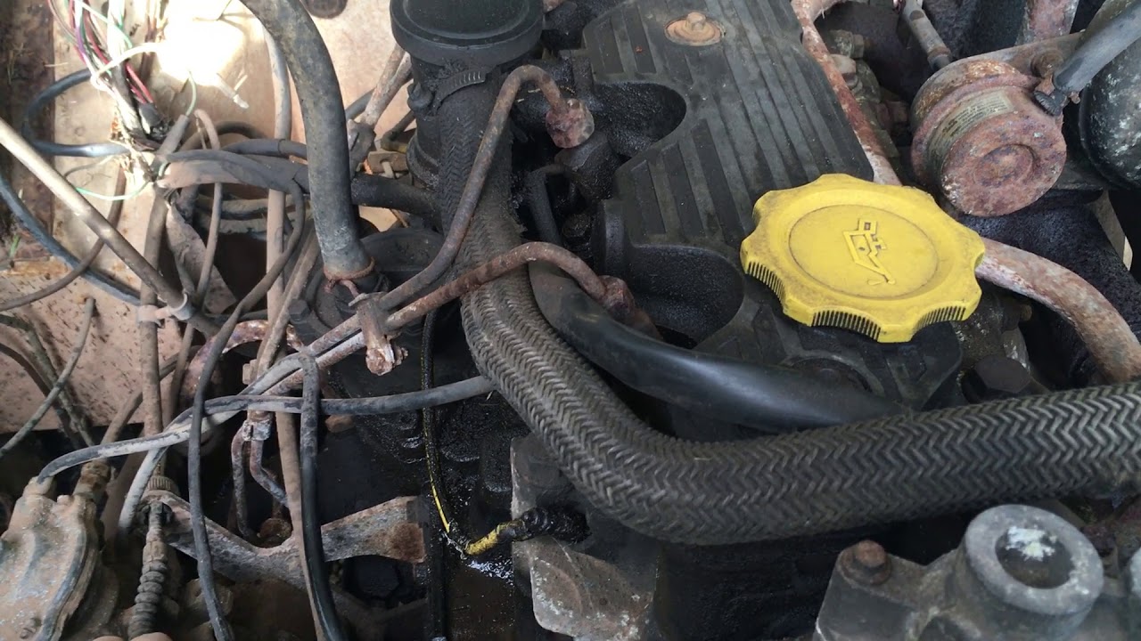 Land Rover Defender 110 200 TDI engine start up + rev sound - YouTube