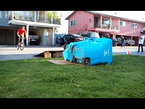 Eddie Matson double trash can jump - YouTube