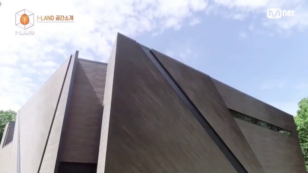 I-LAND Press Conference | INTRO --- I-Land Building Scale - YouTube