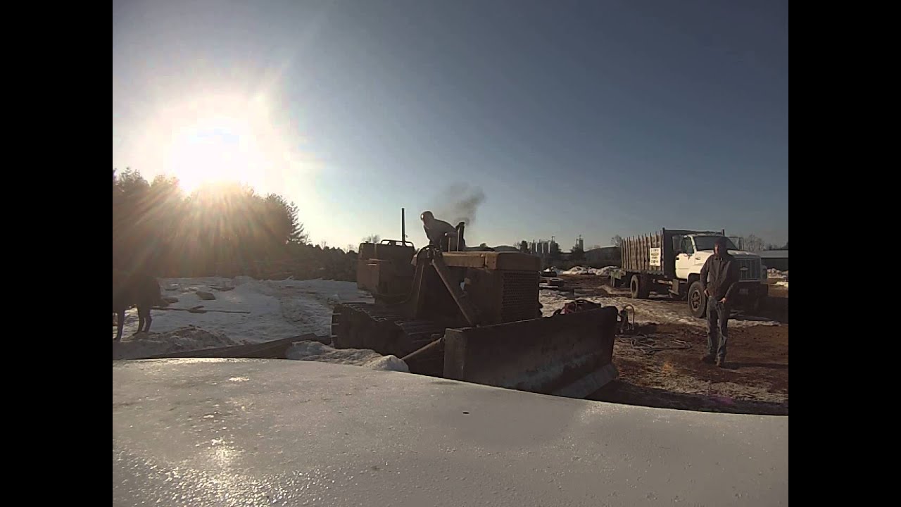 1971 International TD9B cold start - YouTube