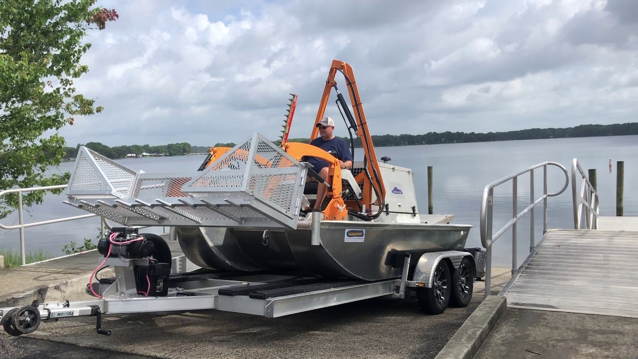 Aqua gator aquatic harvester launch - YouTube