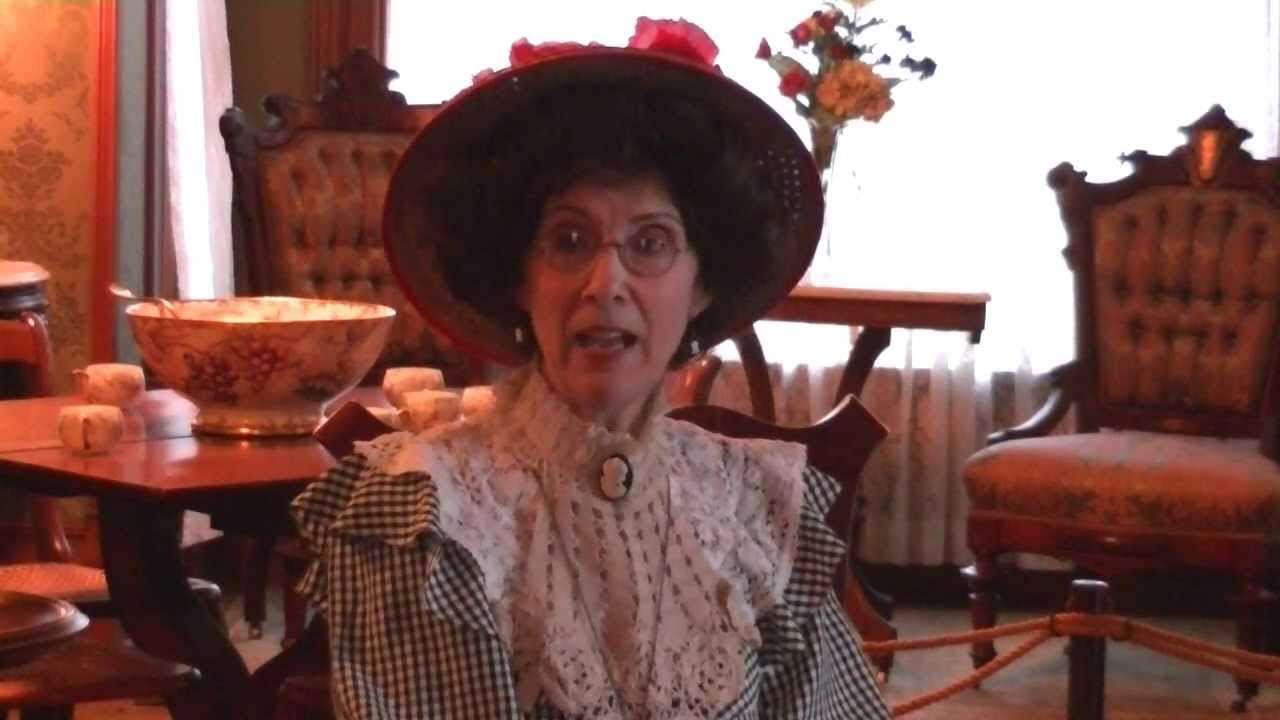 Volunteer Stories - Susan Hynes - YouTube