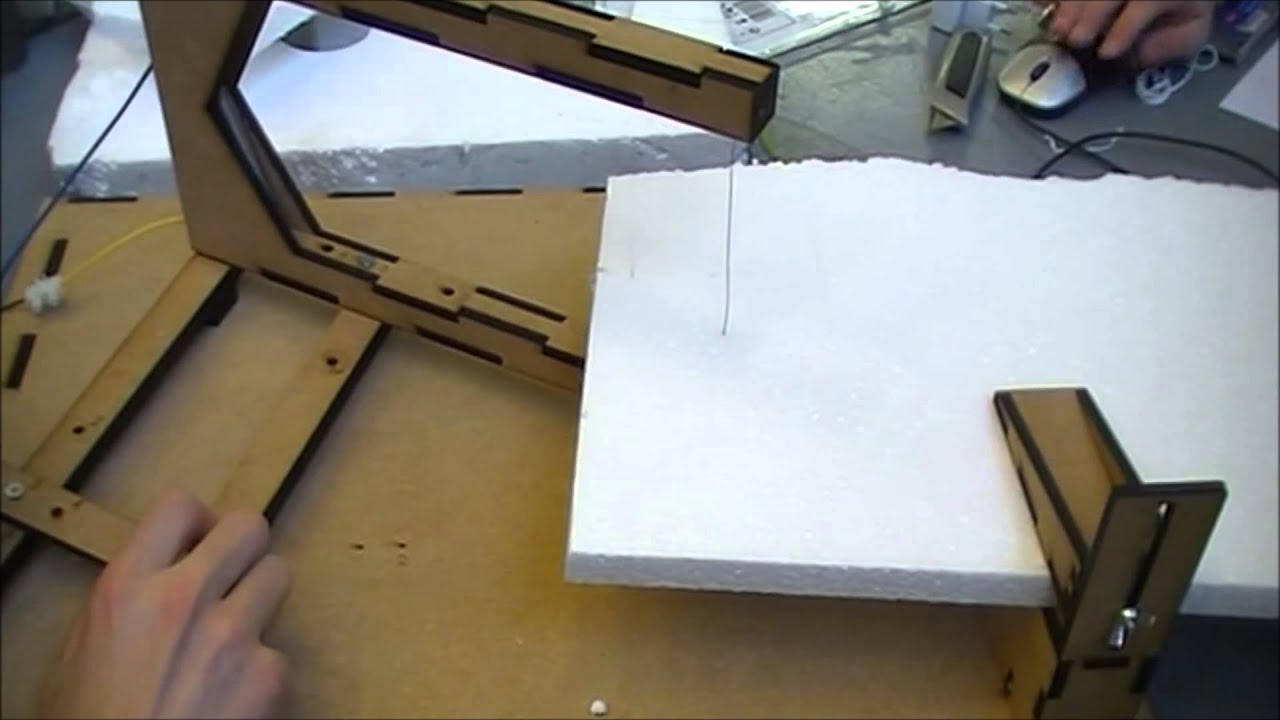 Scaling 2D form with styrofoam cutter pantograph - YouTube