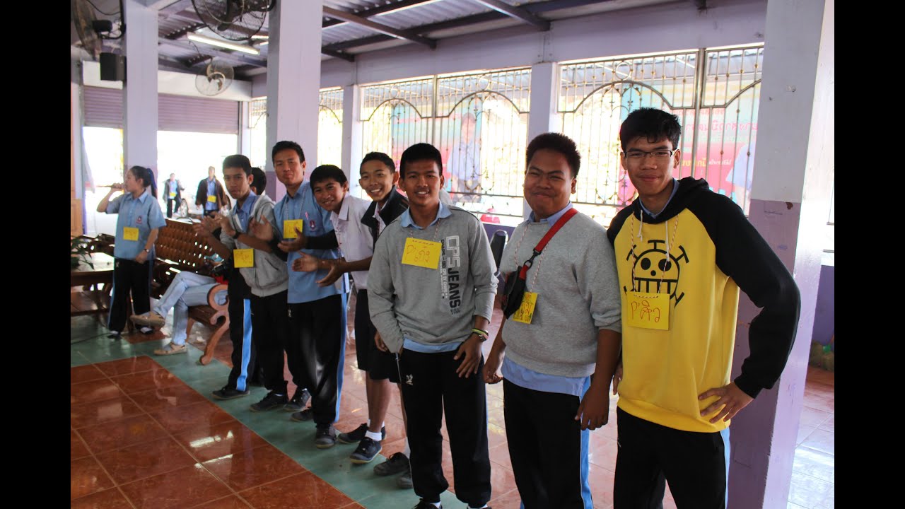 ค่ายสำนึกรักฟ้า-แดง ปีการศึกษา 2557 - YouTube