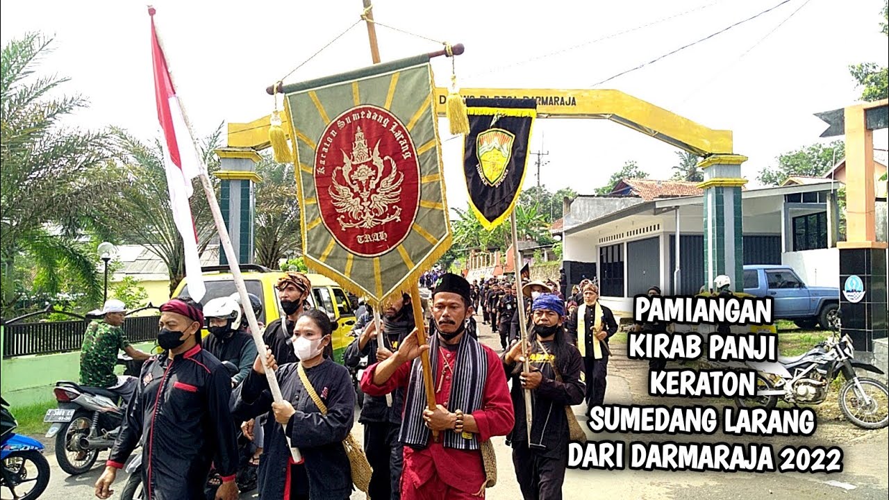 Pamiangan Kirab Panji Keraton Sumedang Larang Dari Darmaraja ke ...
