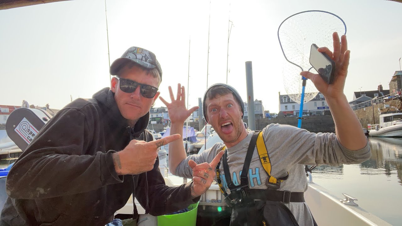 Live Mackerel Fishing! - Boat Fishing For Mackerel With Smash Fishing ...