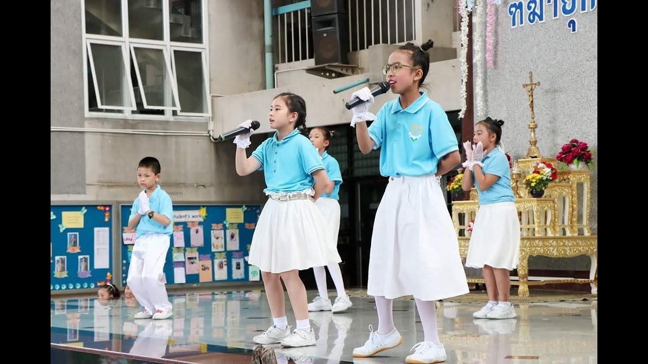 เพลงจีนวันแม่ Mama de bao pei - YouTube