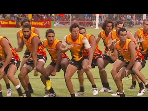 Indigenous All-Stars perform war dance in 2013 - YouTube