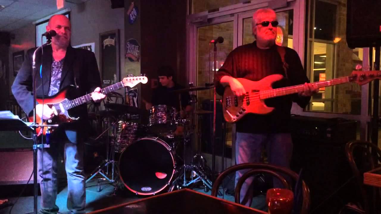 Charlie Snuggs "Before You Accuse Me" cover at Halftime - YouTube