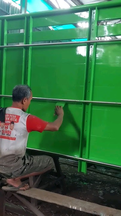 Proses cat kuas bak truk #baktruck #modifikasitruck - YouTube