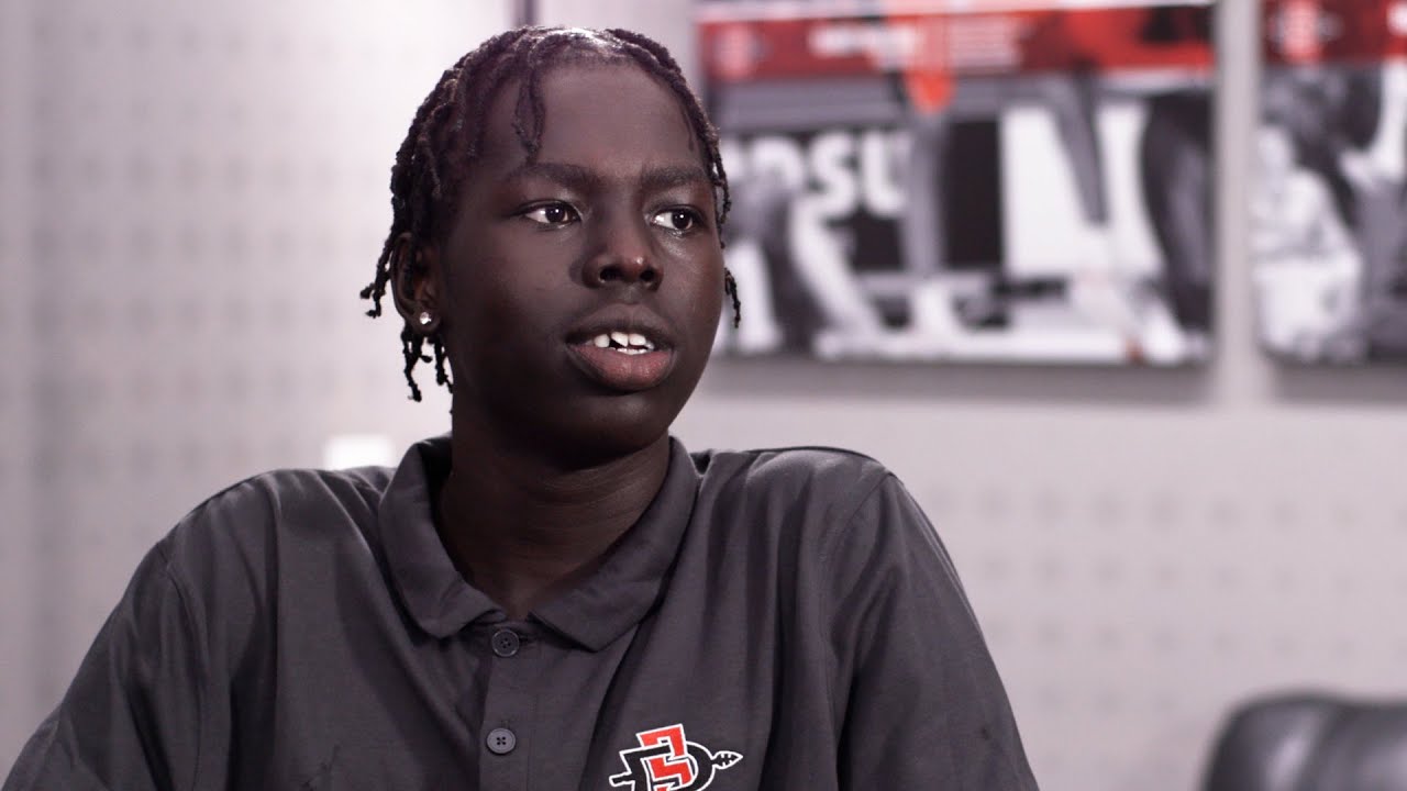 SDSU MEN'S HOOPS: MAGOON GWATH SITS DOWN WITH JON SCHAEFFER - YouTube