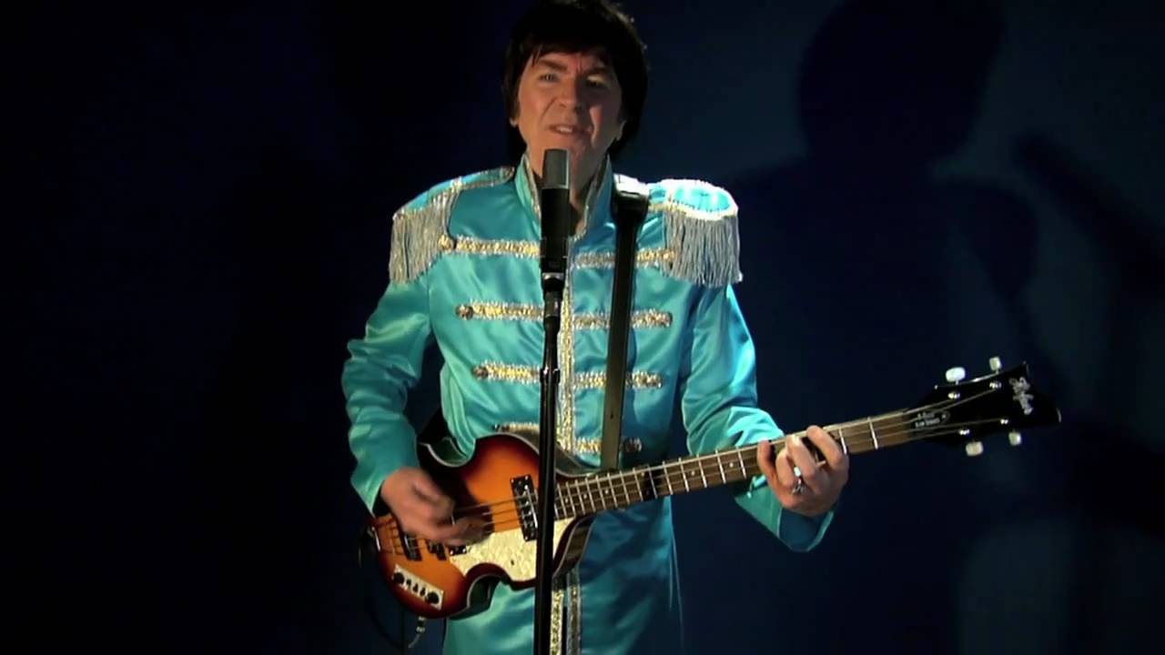 Bob Halligan Jr. as Paul McCartney pt. 2 - YouTube