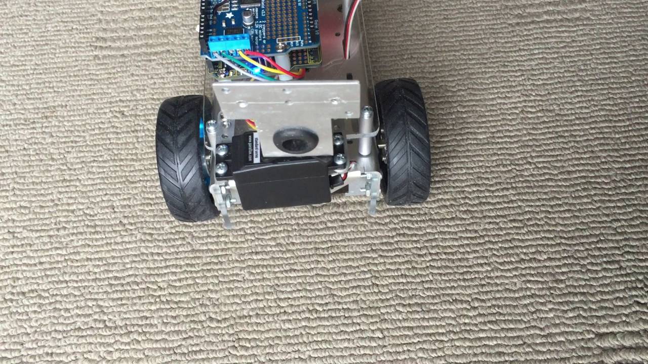 DIY Parallax Laser Robot - Testing servo - YouTube