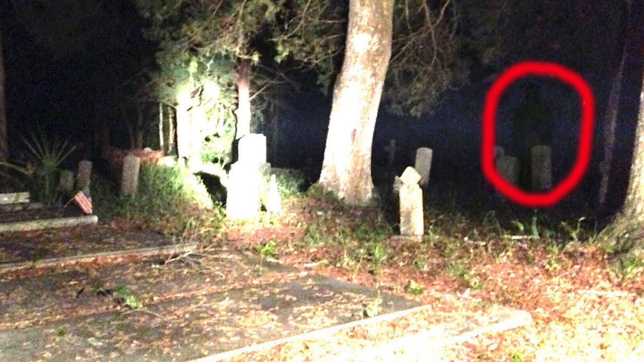 Shadow Person Photographed In Florida Cemetery - SHADOW PEOPLE ARE REAL ...