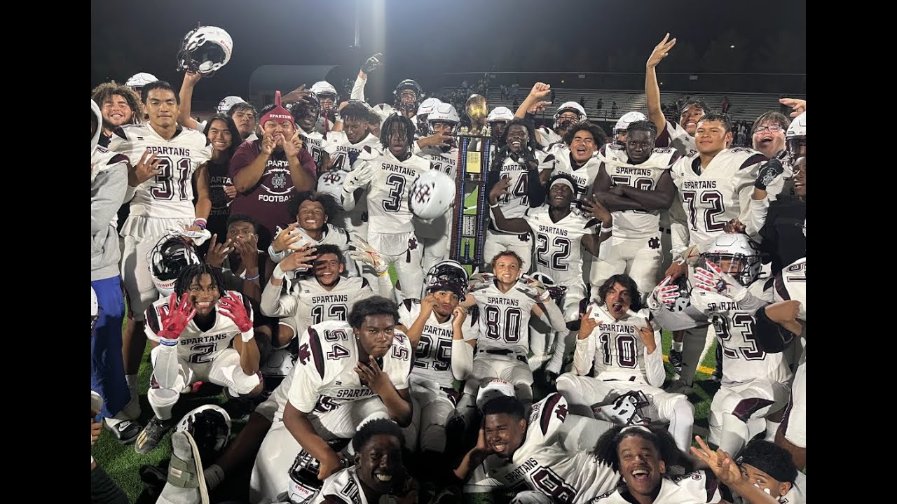 2022 Varsity CMHS Football Highlights - YouTube