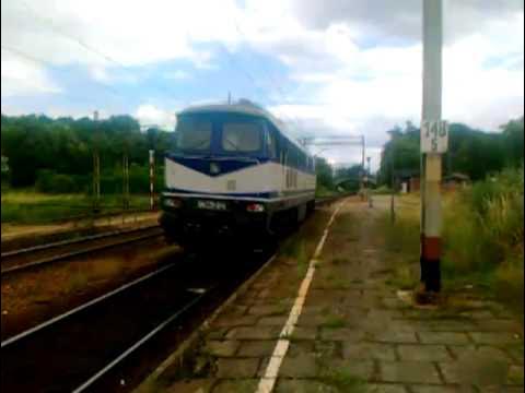 Niebiesko-biała BR231-014 - kabina i maszynownia - YouTube