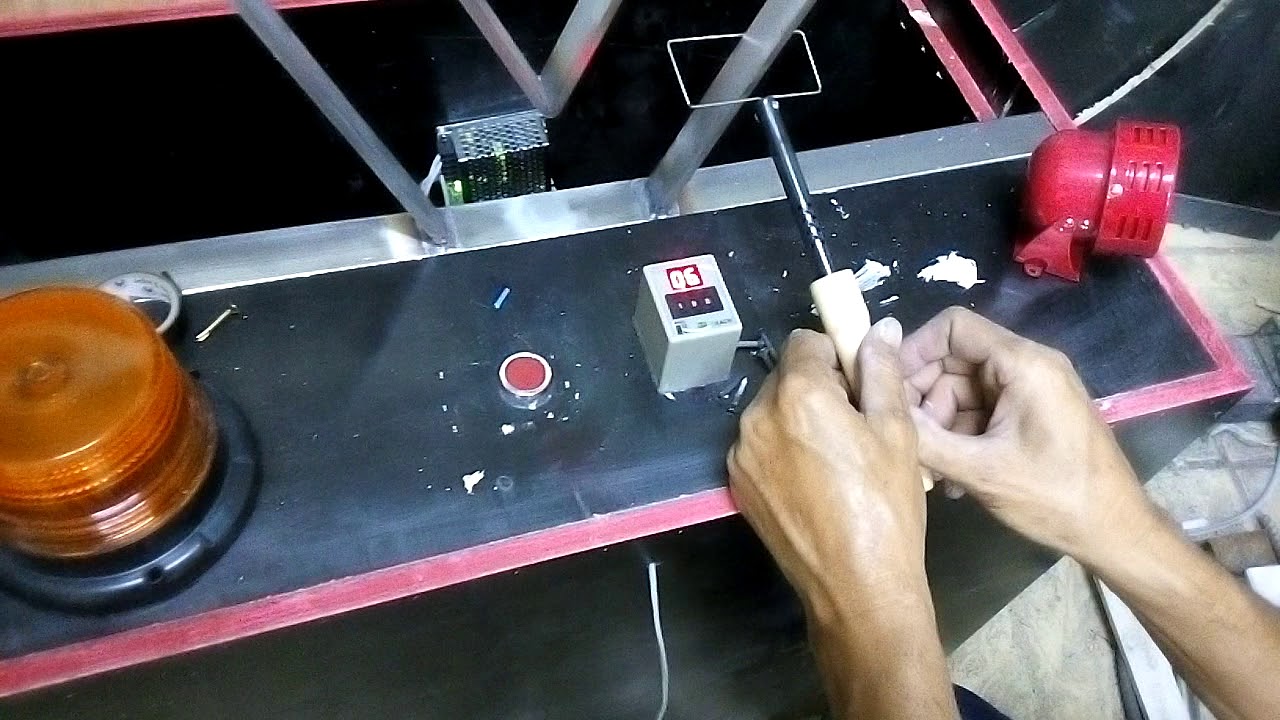 DIY Electric Buzzer Corporate Game - YouTube