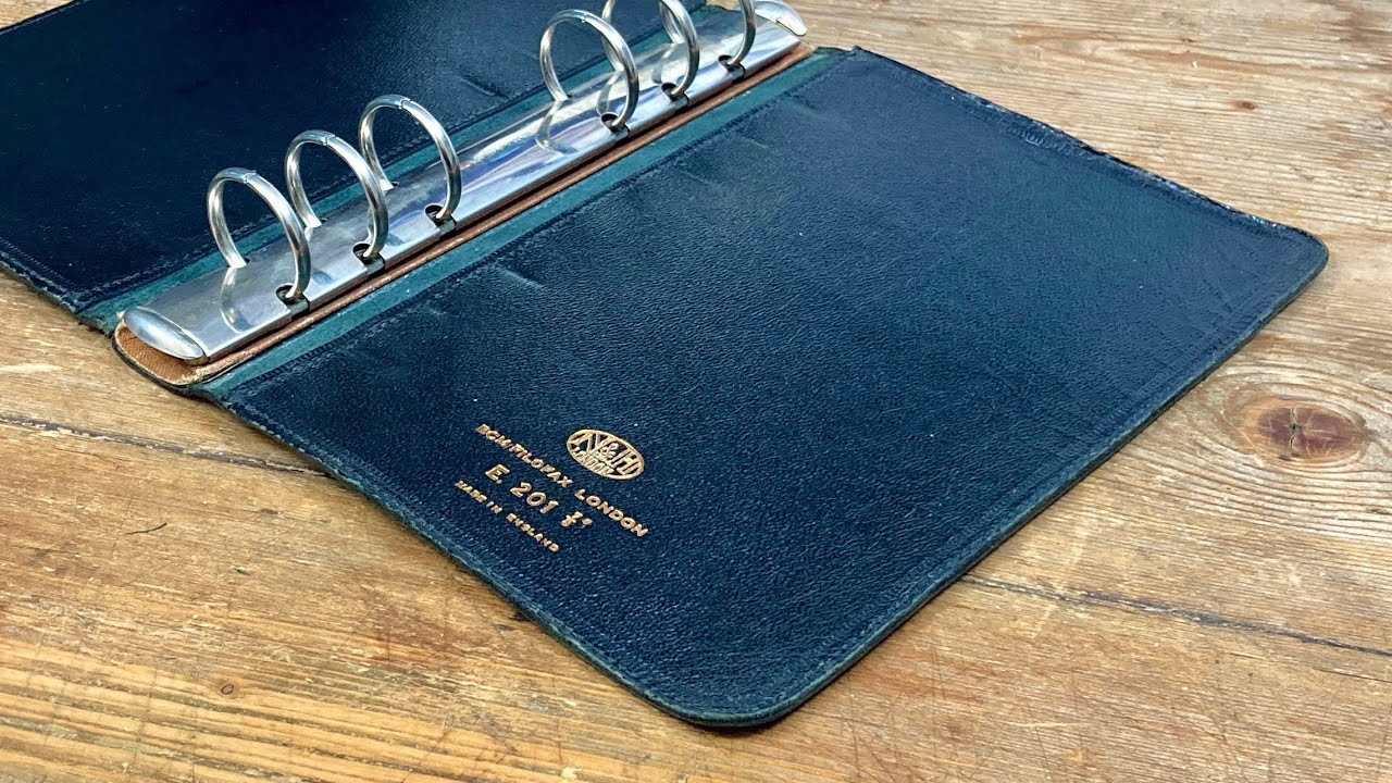 Vintage Filofax with an amazing ring mechanism // Flatability - YouTube