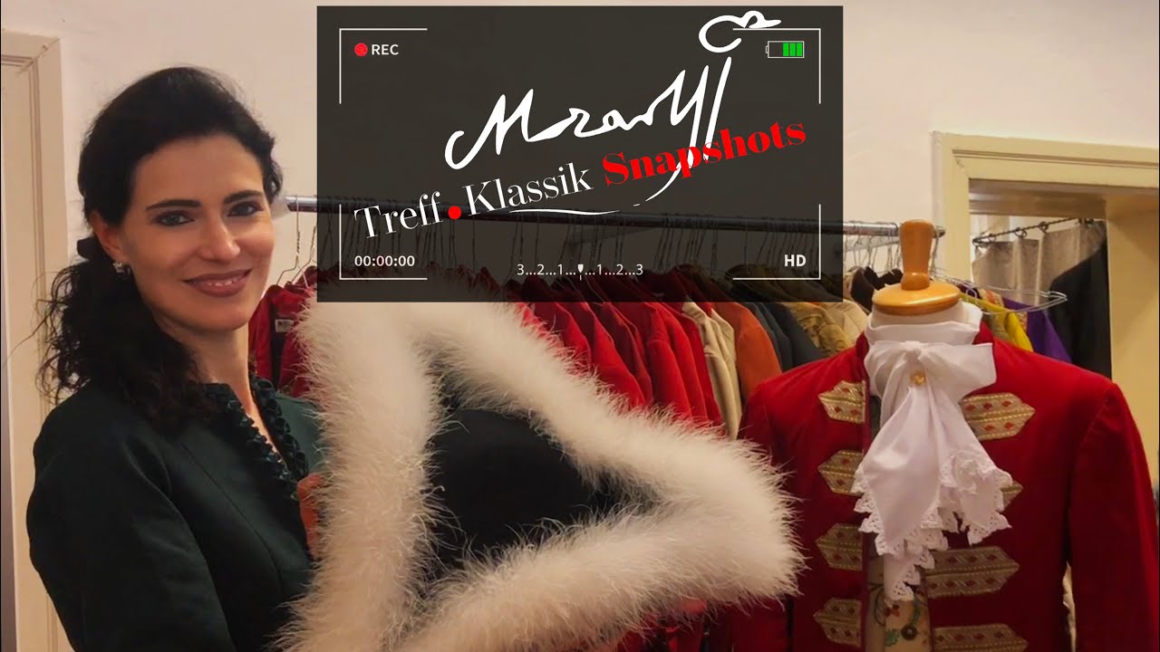 Mozart Snapshot #6: Mozart the Fashionista - YouTube