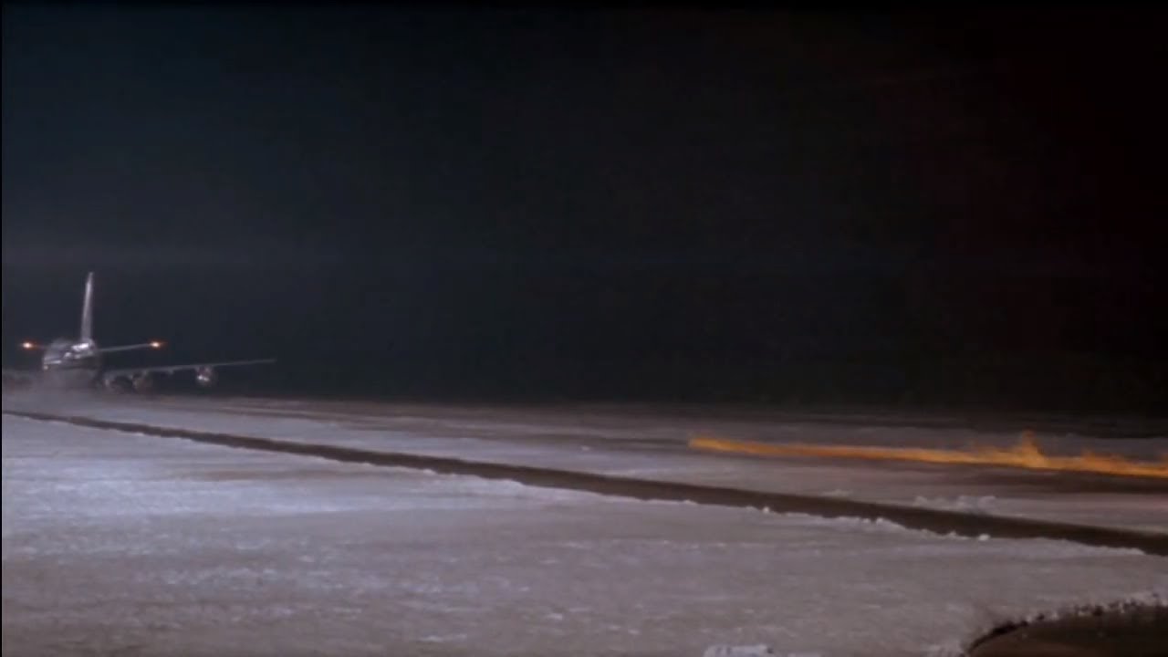 Die Hard 2's 3rd EXTRA CRISPY moment, the retribution for the 1st ...